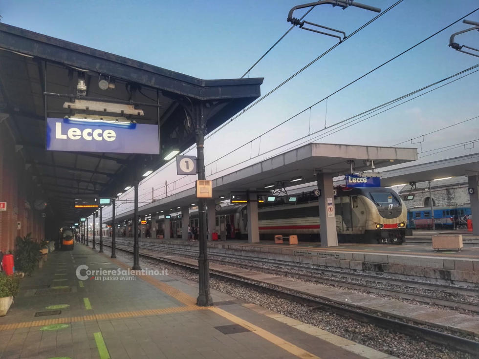 Torna dopo 12 anni l'Intercity da Lecce a Bolzano - Corriere Salentino ...