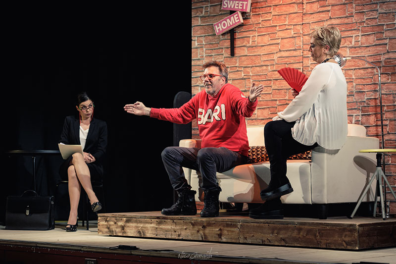 “Mi Separo” commedia brillante in scena al Politeama Greco di Lecce il ...