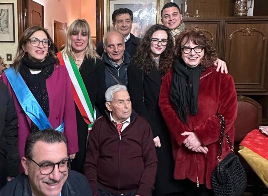 Il primo centesimo compleanno del 2025 è a Veglie - Corriere Salentino ...