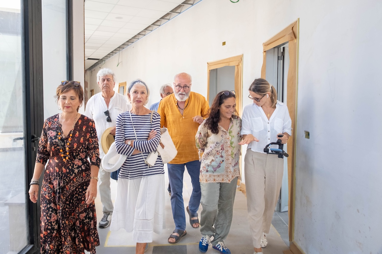 La visita di Helen Mirren al centro Ilma-Lilt Lecce: “Insieme per la ...