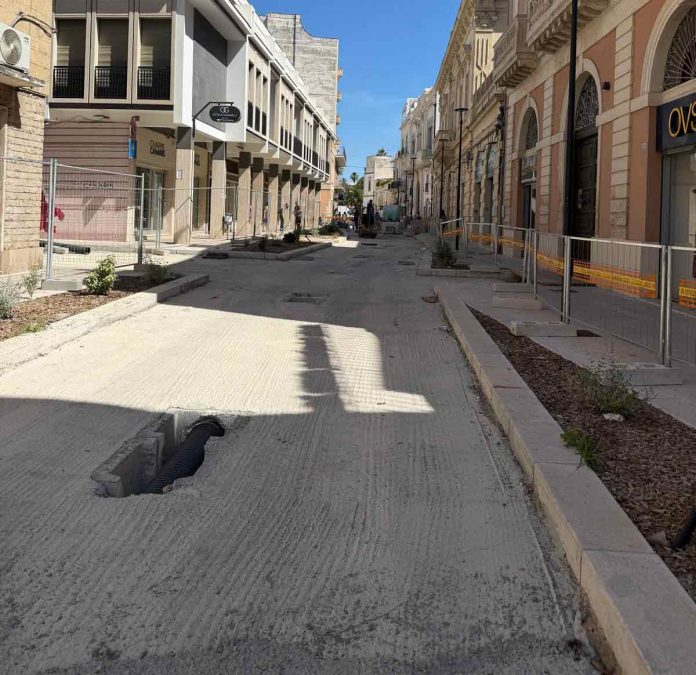 Corso Porta Luce, i commercianti di Galatina protestano: "La Festa dei ...